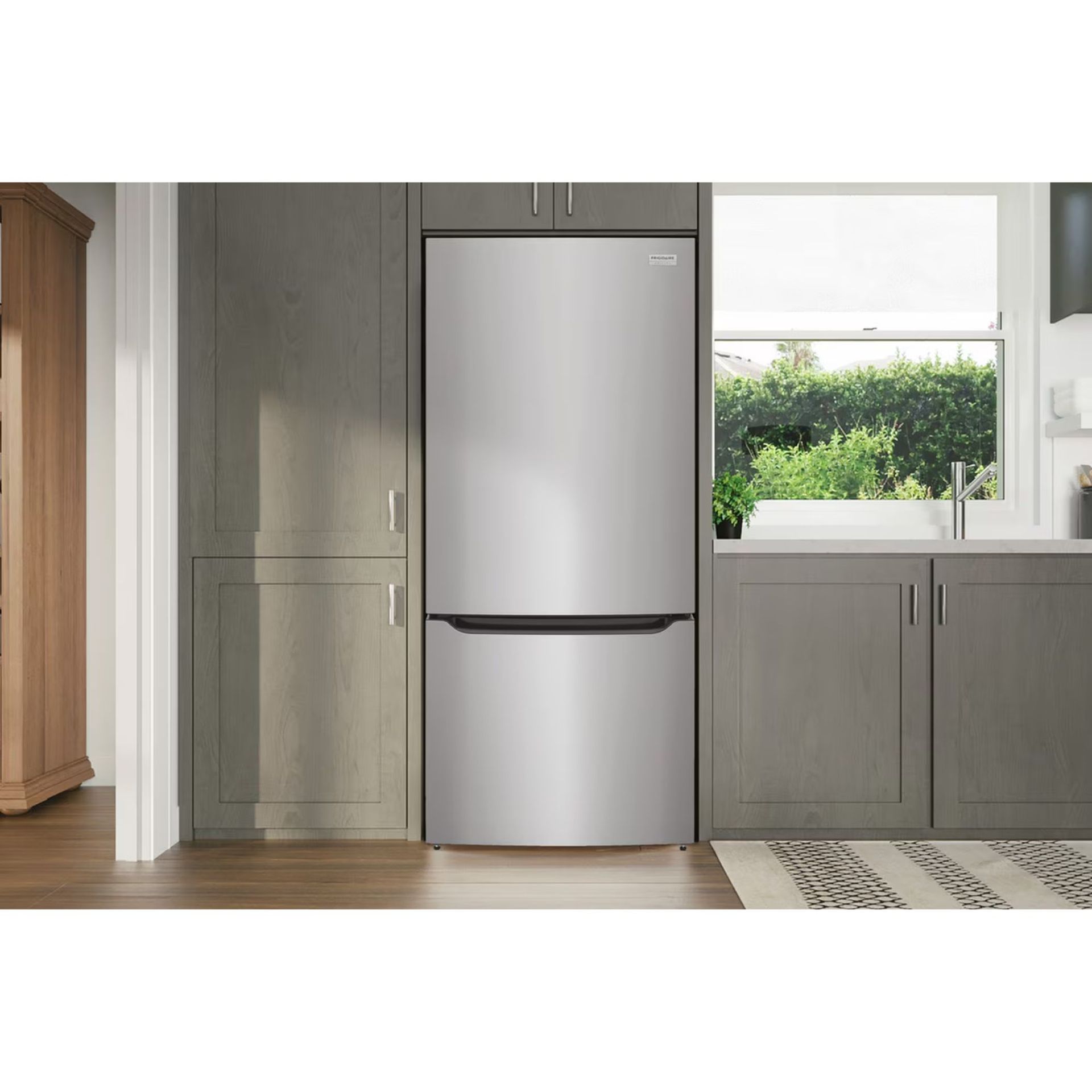 Frigidaire GRBN2012AF Gallery 30" Stainless Steel Bottom Freezer ...